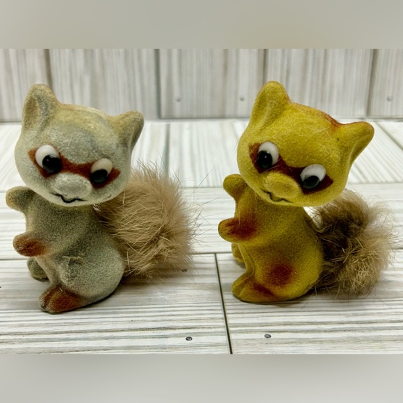 Artmark | Accents | Vintage Flocked Fuzzy Raccoon Animal Figurine Fuzzy ...